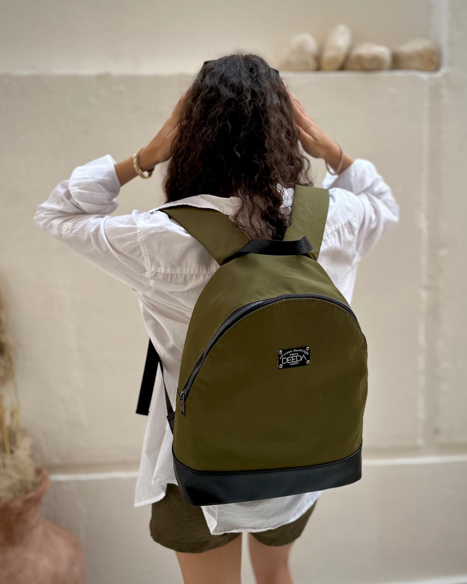 LEE WATERPROOF UNISEX BACKPACK - OLIVE – Deeda